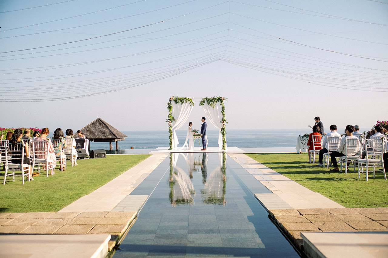 4 Rekomendasi Wedding Venues di Bali dengan Resepsi Outdoor - Serba ...